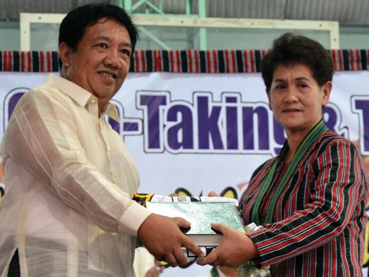 Northern Dispatch | New La Trinidad officials take oath