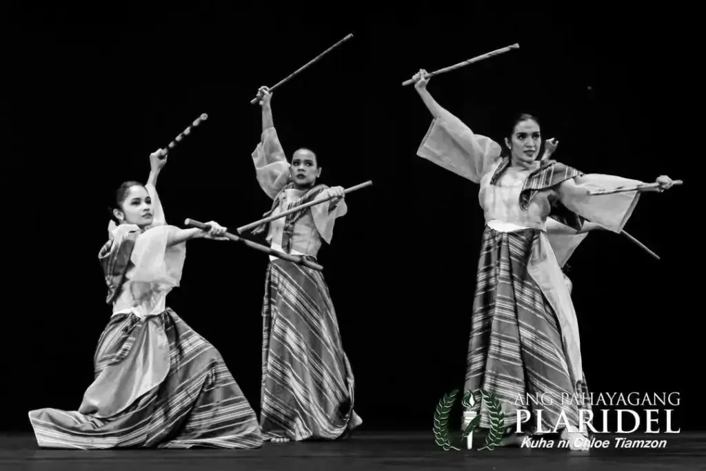 Northern Dispatch | Opinion | Eskrimadoras as Brave Filipina Warriors ...